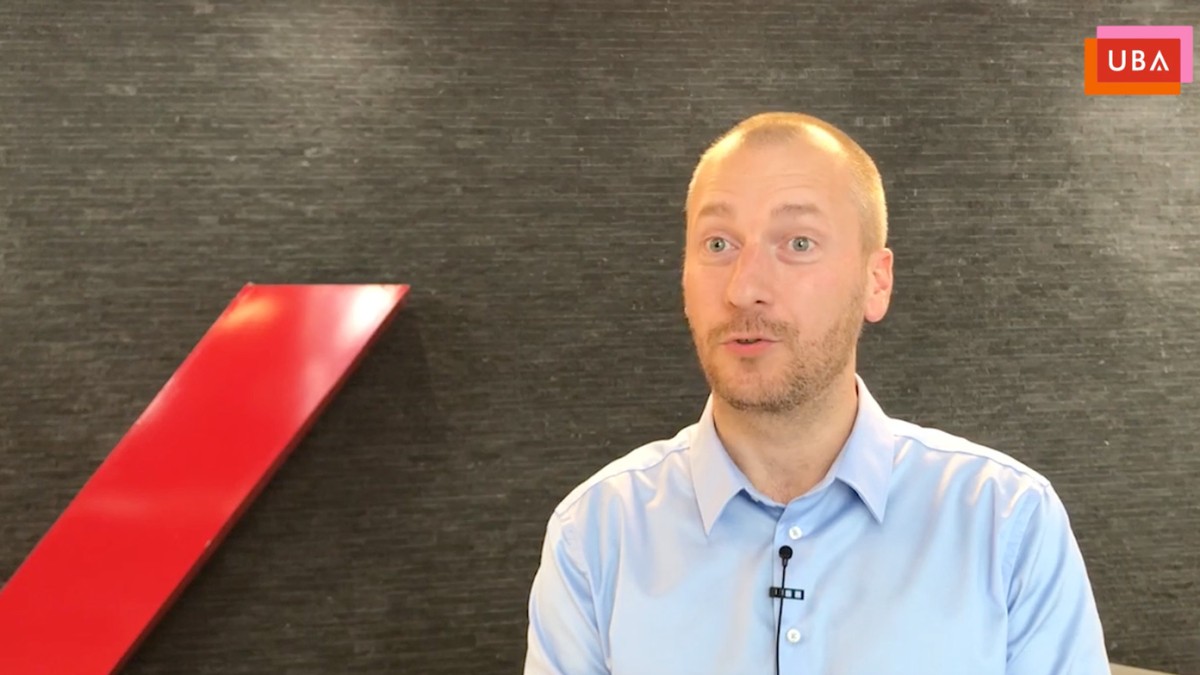 Drie vragen aan Vincent Joye, AXA, over e-Reputation - United Brands ...